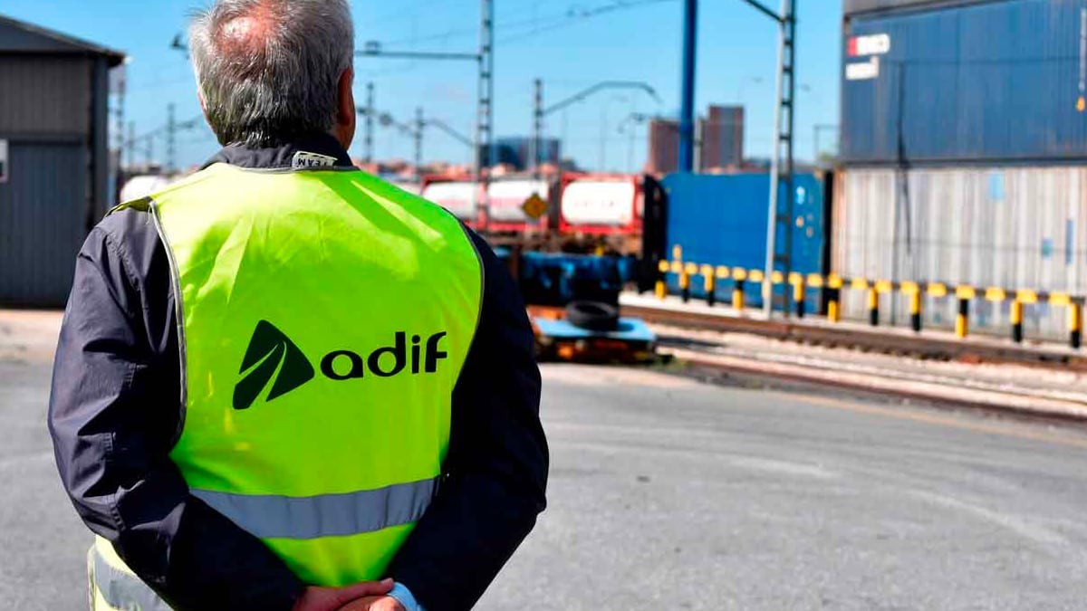 ADIF convoca 343 plazas para profesionales para 2018