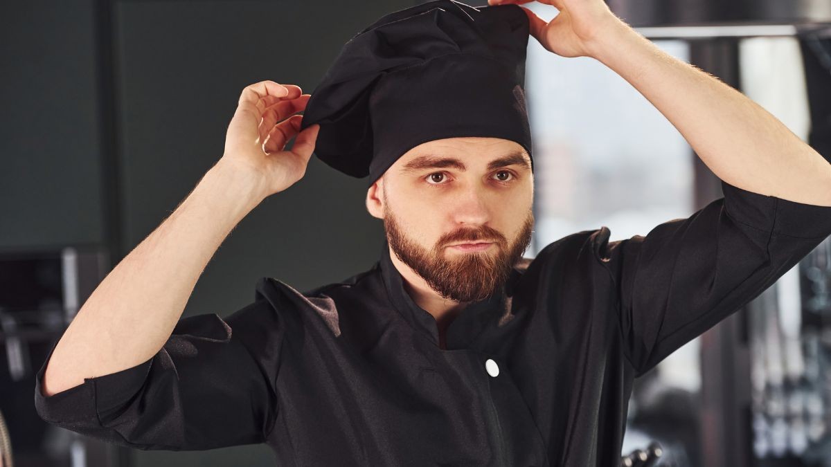 Así tiene que ser el uniforme de trabajo perfecto