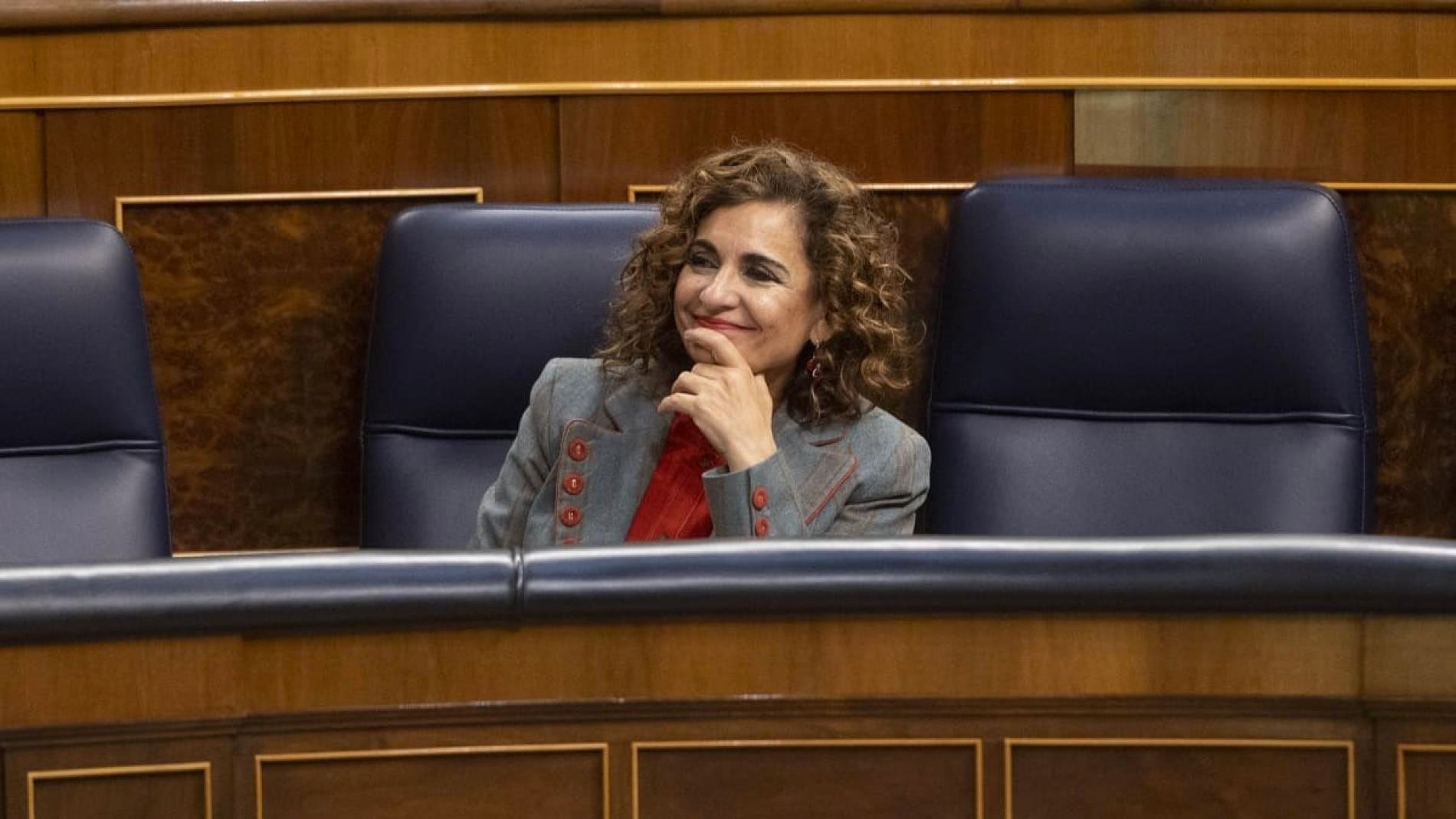 Las 4 transferencias que vigila Hacienda con dinero en efectivo: cómo ...