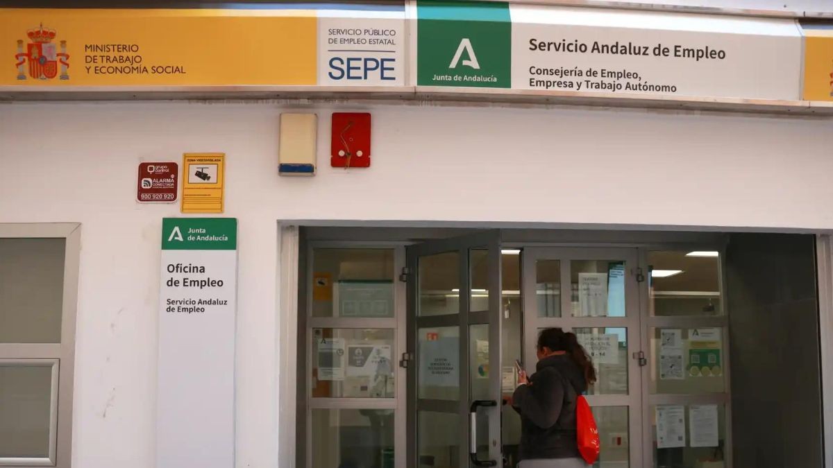El SAE publica 2.733 ofertas de empleo con sueldos de 2.800 euros y ...