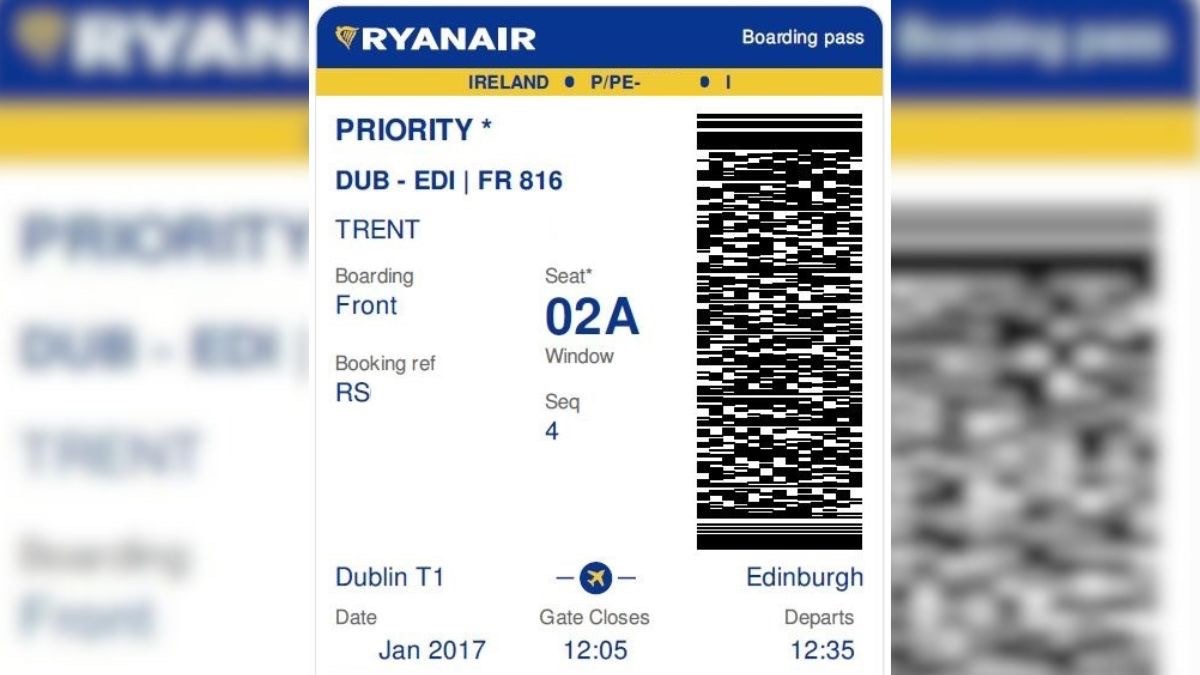 Ryanair no acepta la tarjeta de embarque en el móvil pero te cobra por imprimirla en estos ...