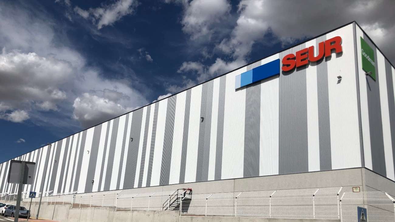 SEUR lanza 3.300 personas para el Black Friday y Navidad: cómo enviar el CV